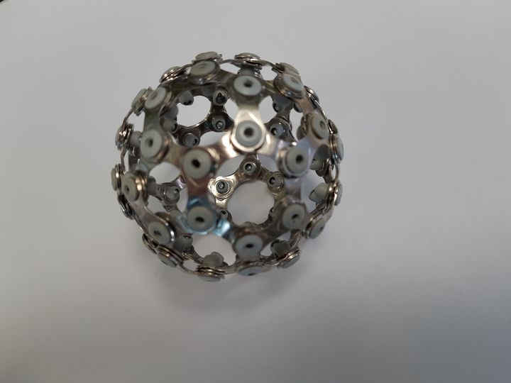 Upcycled bike chain - Sculptures & Carvings