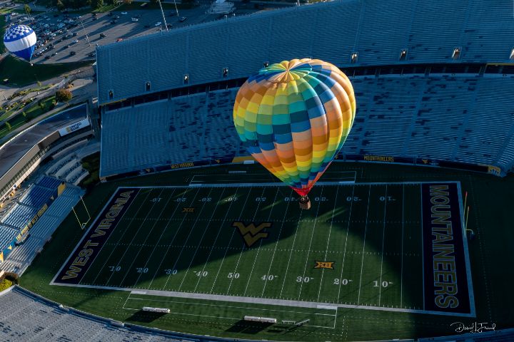 Hot air balloon on 35 yard line - DLF Photo - Photography, Buildings ...