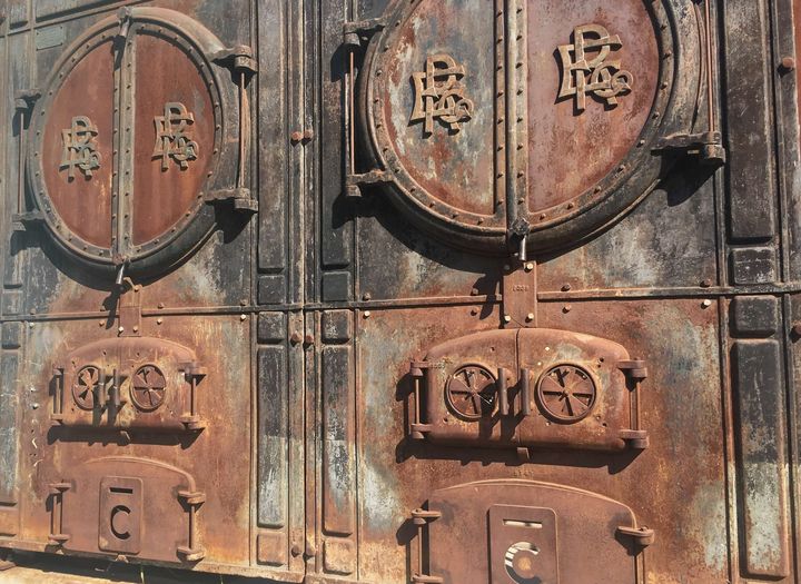 Rusty Calgary - Summershade Design - Photography, Buildings ...