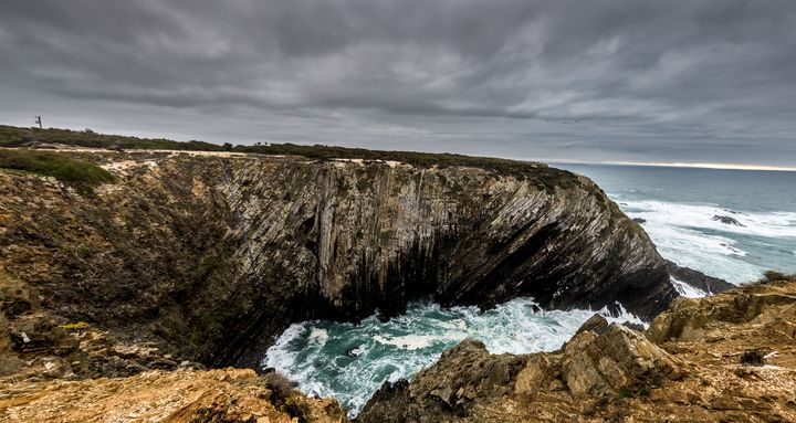 Very high cliffs on a dark day - B2G FOCUS - Photography, Landscapes ...