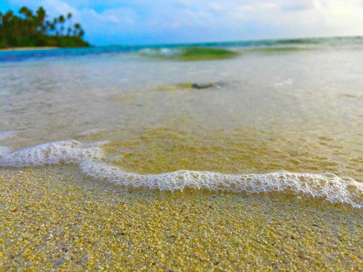 Wave splash on sandy beach - PixelClear - Photography, Landscapes ...