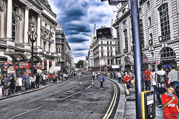 PICADILLY CIRCUS, LONDON - Lady Marie - Photography, Places & Travel ...