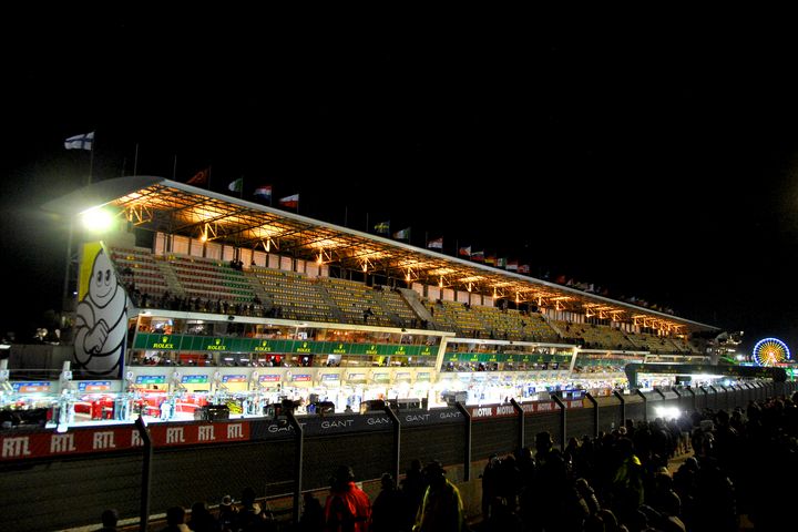 Motor Racing at Night Le Mans - Andy Evans Photos - Photography ...
