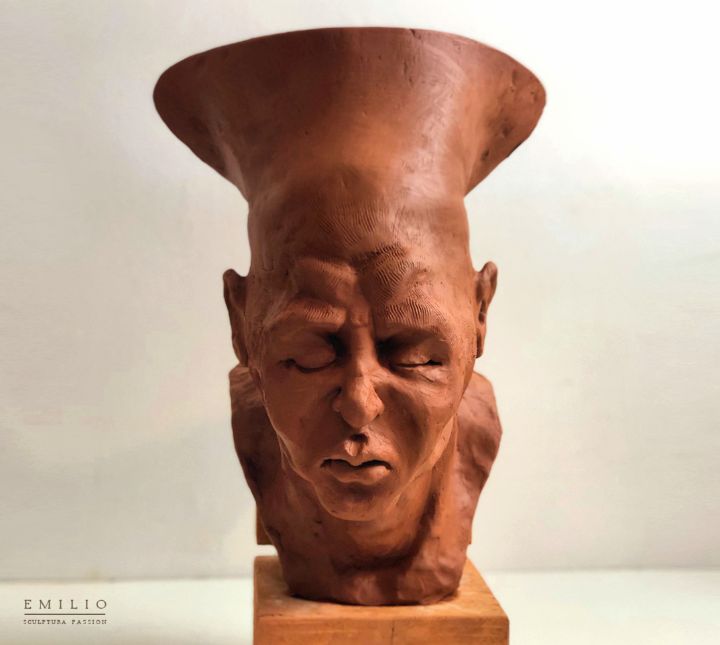 EmiliO-paintings - Sculptures & Carvings