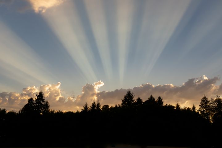 Dramatic sky with sun rays - helen geld - Photography, Landscapes ...