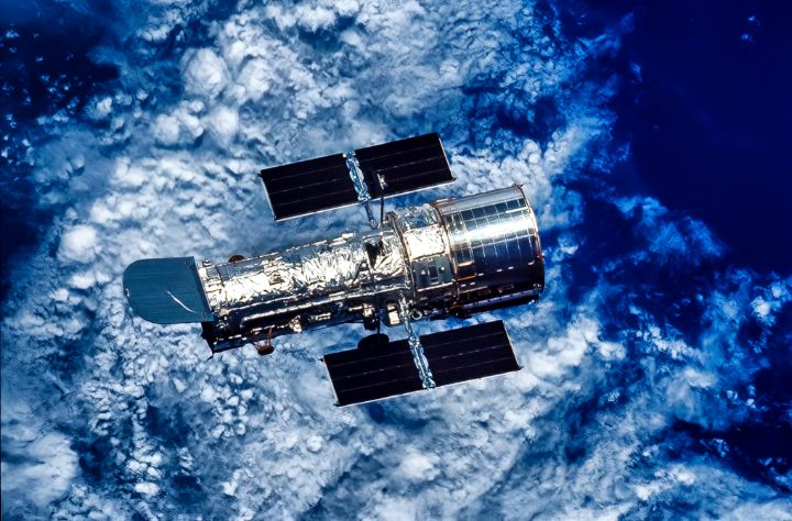 Hubble Telescope Floating Over Earth - Artistic Masters - Photography ...