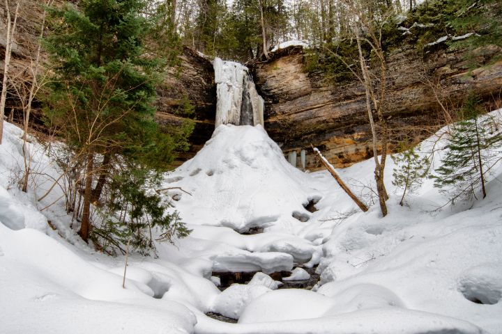 Munising Falls Michigan Winter - Michigan Waterfalls - Photography ...