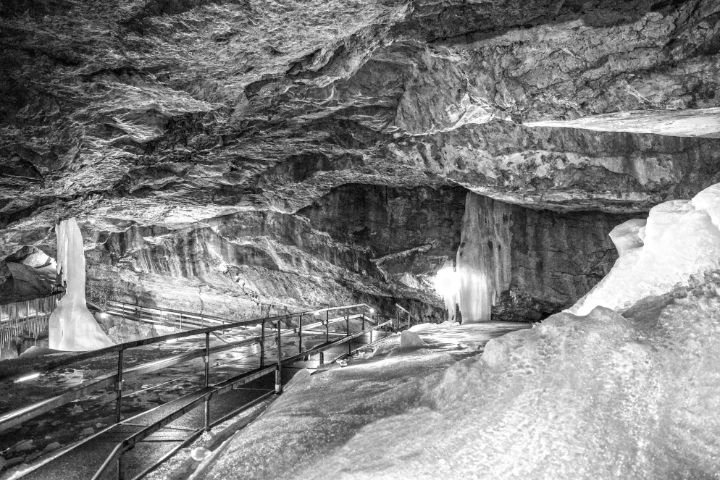 BW Dachstein Giant Ice Caves 8/9 - 360 Studios Fine Art - William ...