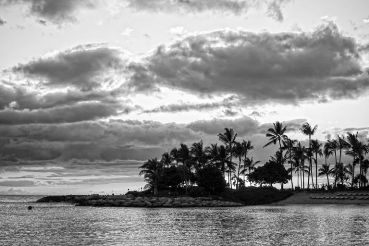 BW Sunset over Kaula Bay Hawaii - 360 Studios Fine Art - William Robert ...