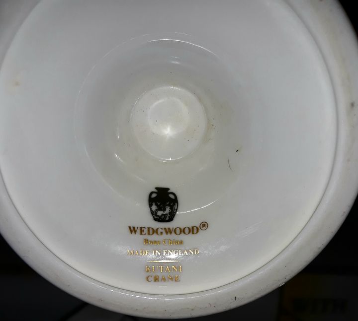 Wedgewood vase - Arteez - Ceramics & Pottery, Vases & Urns - ArtPal