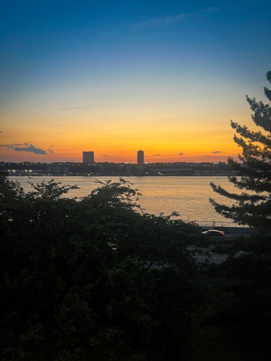 Riverside Sunset- Riverside Park - Pose Real Quick - Photography ...
