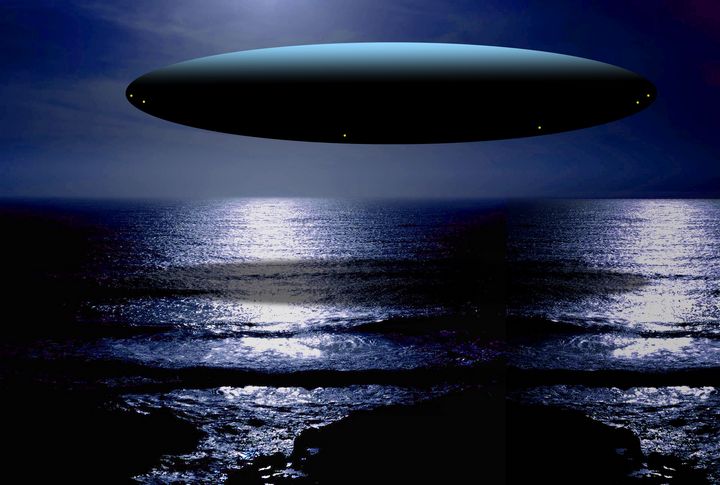 Saucer Painting #16 - Prints by Geoff Greene - Paintings & Prints ...