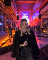 Vlasne Pro Lyubov - Digital Art & AI