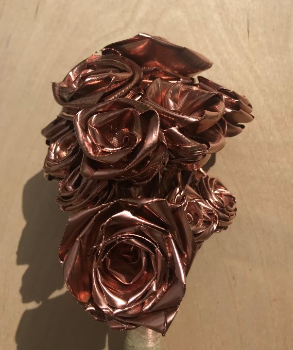 18 Rose Gold Roses in a Bouquet - Grateful Living Rose - Sculptures ...