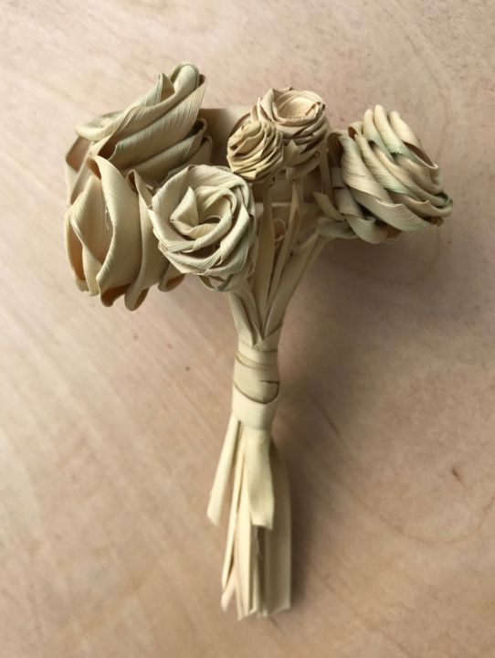 8 handmade rose bouquet natural leaf - Grateful Living Rose ...