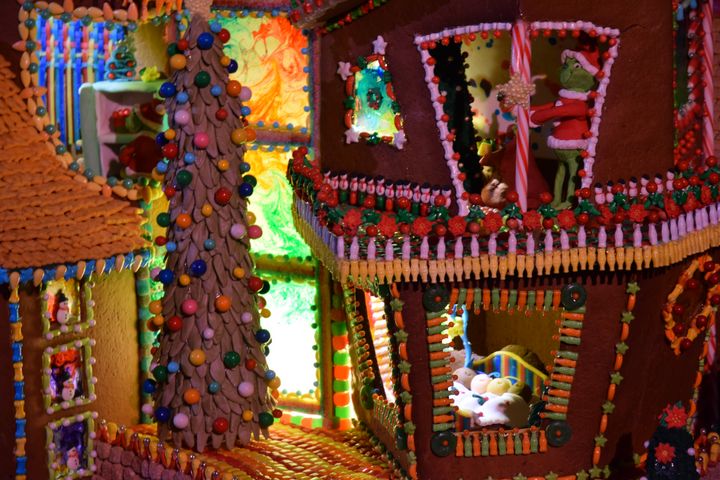 The Grinch gingerbread house 2 - Ngtimages - Photography, Food ...