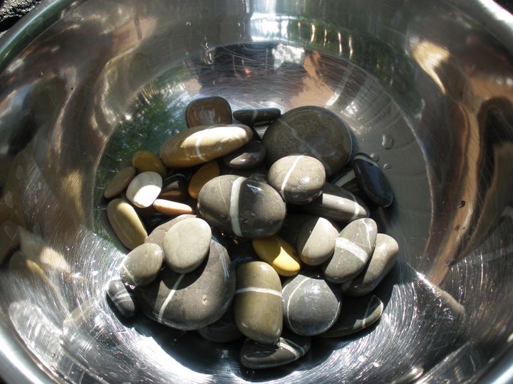 Reflection of light on metal &stones - studio elibell - Photography ...
