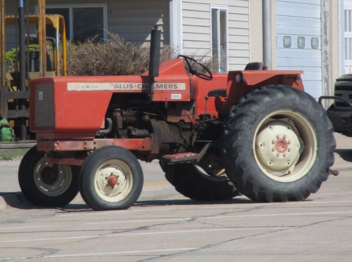 Tractor #2 (Allis-Chalmers) - Ward Love's Red Bear Gallery ...