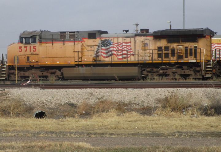 Union Pacific #5715 - Ward Love's Red Bear Gallery - Photography ...