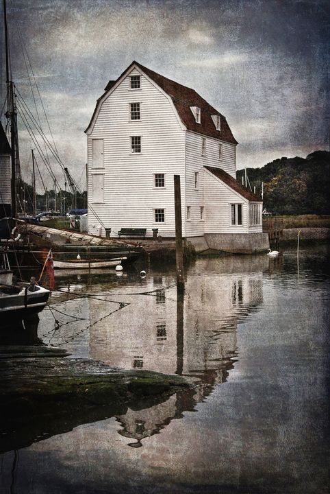 Woodbridge Tide Mill - Ian W Lewis - Photography, Buildings ...