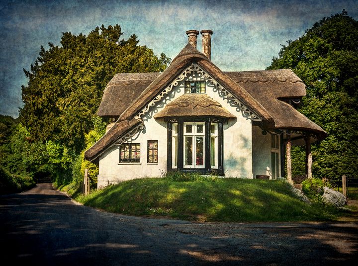 A Thatched Cottage At Sulham - Ian W Lewis - Photography, Buildings ...