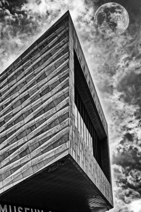 Moon and Museum Monochrome - JT54Photography - Photography, Buildings ...