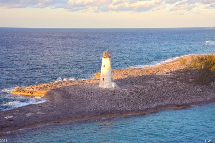 Bahamas Paradise Island Lighthouse - Lisa Wooten Photography ...