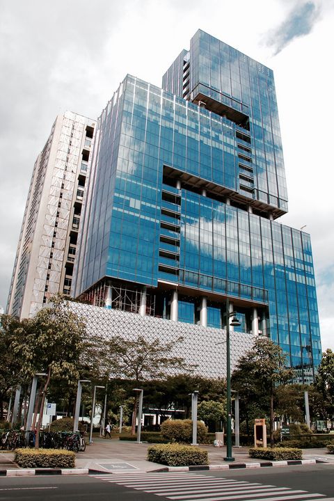 Ore Central, Bonifacio Global City - Moments of Expression ...