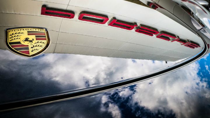 Porsche Reflections - Social Shot - Photography, Vehicles ...