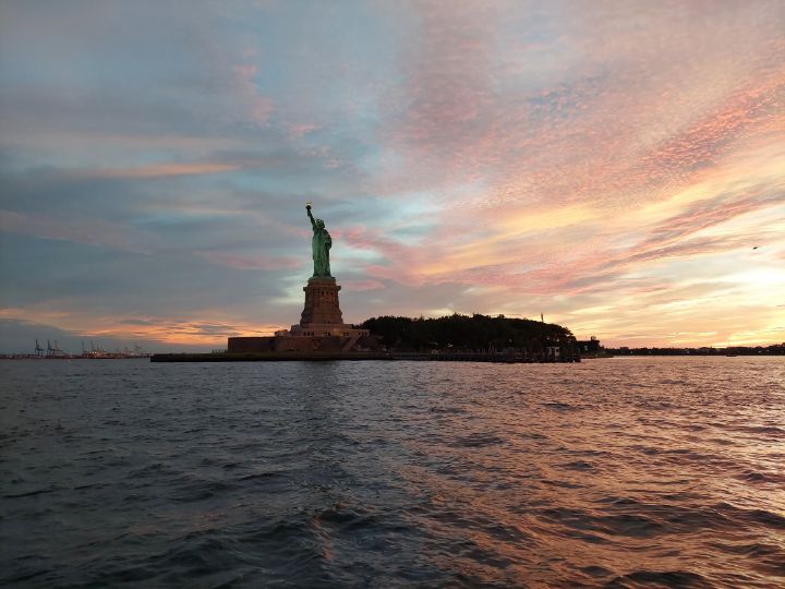 Poignant Pointillism - Sun Daze - Photography, Buildings & Architecture ...