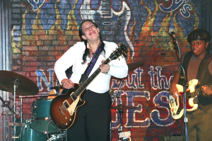 Guitarist Joanna Connor Color Photo - Front Row Photographs ...