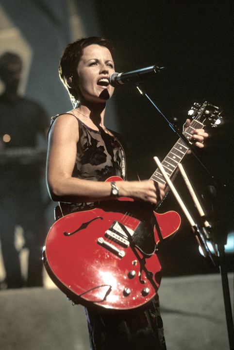 Cranberries Dolores O'Riordan Photo - Front Row Photographs ...
