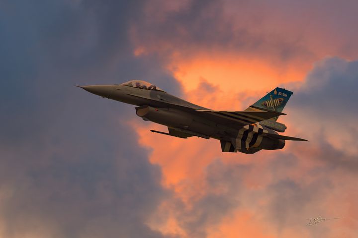 F-16 in the Clouds - iignite - Photography, Vehicles & Transportation ...