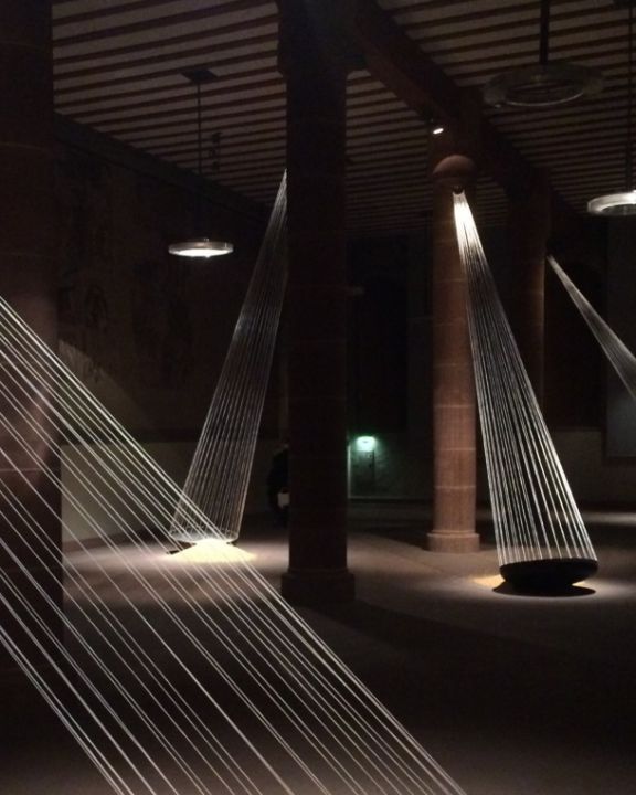 Rays of Light pulling at bowls - TwitterRudel App - Photography ...