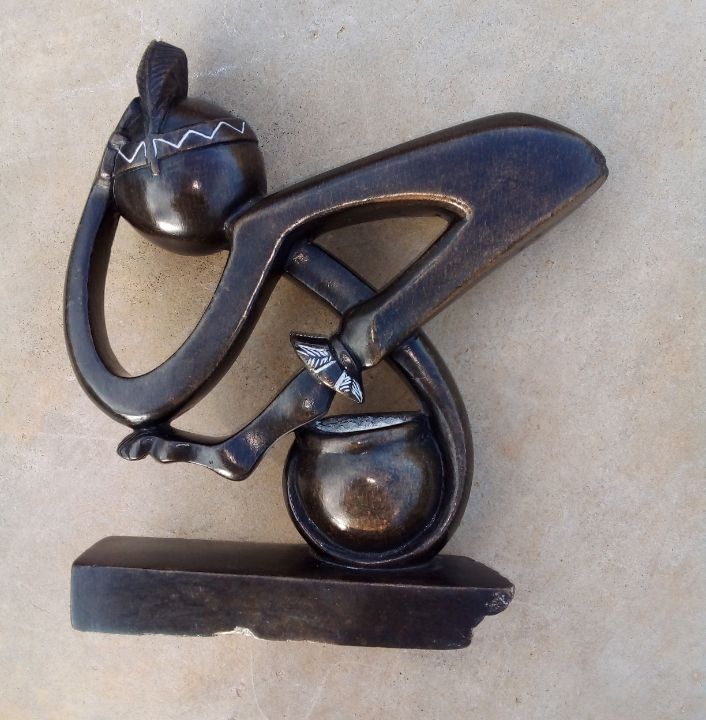 Traditional dancer - Stone sculptures and drawings by Limit ...