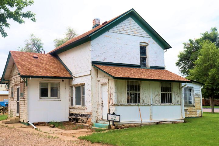 Historic Eaton House Windsor CO. - Jan Campbell Fine Art - Photography ...