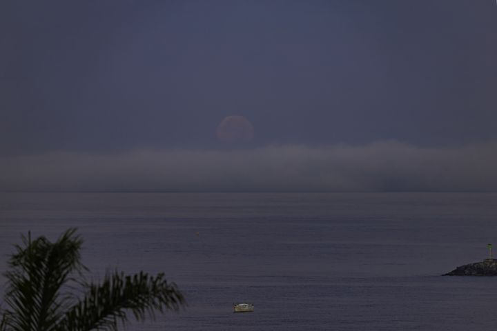 Foggy Dawn Moon Setting - Jesse Roberts Photography - Photography ...