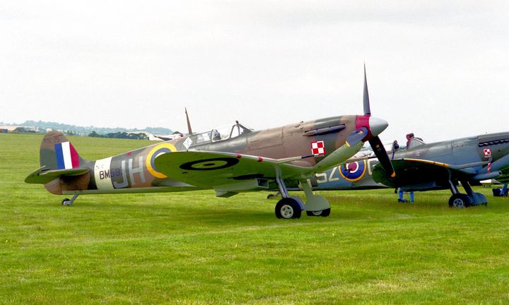 SUPERMARINE Spitfire (BMR597) - MILITARY PHOTO PRINTS UK - Photography ...