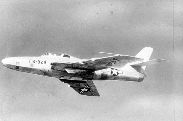2103 RF-84F THUNDERFLASH USAF RECON - MILITARY PHOTO PRINTS UK ...